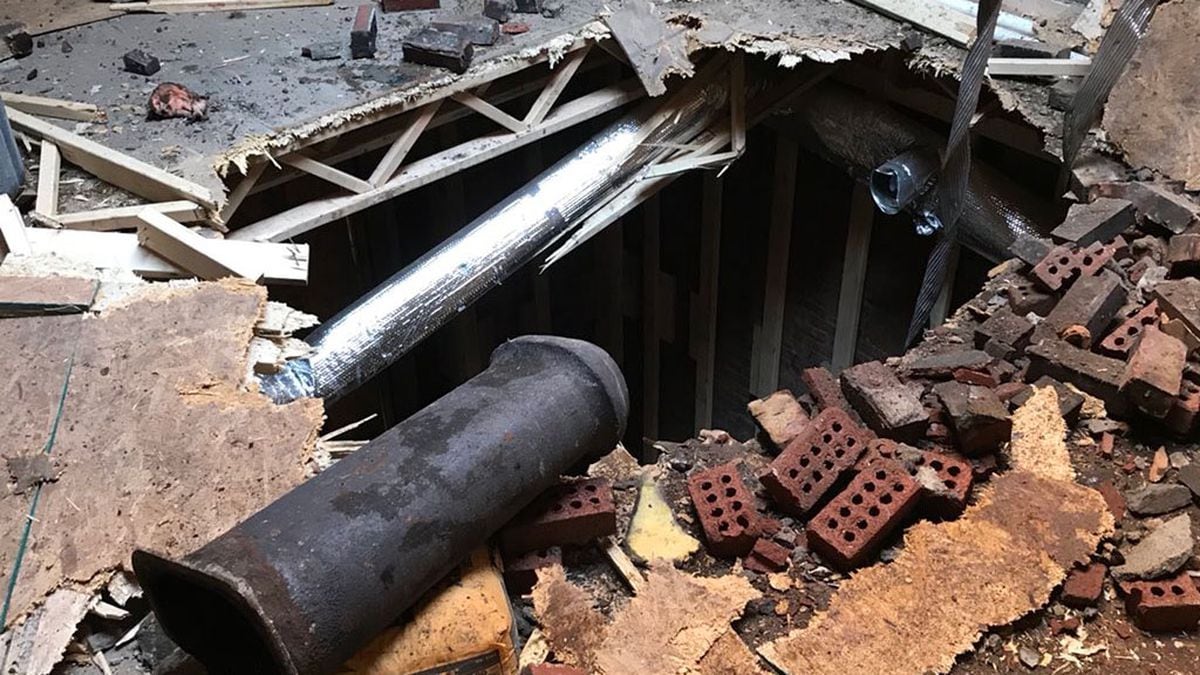 Chimney collapse under investigation in Back Bay