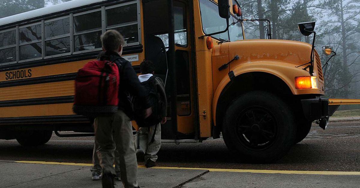4th grader caught with loaded gun in backpack on school bus